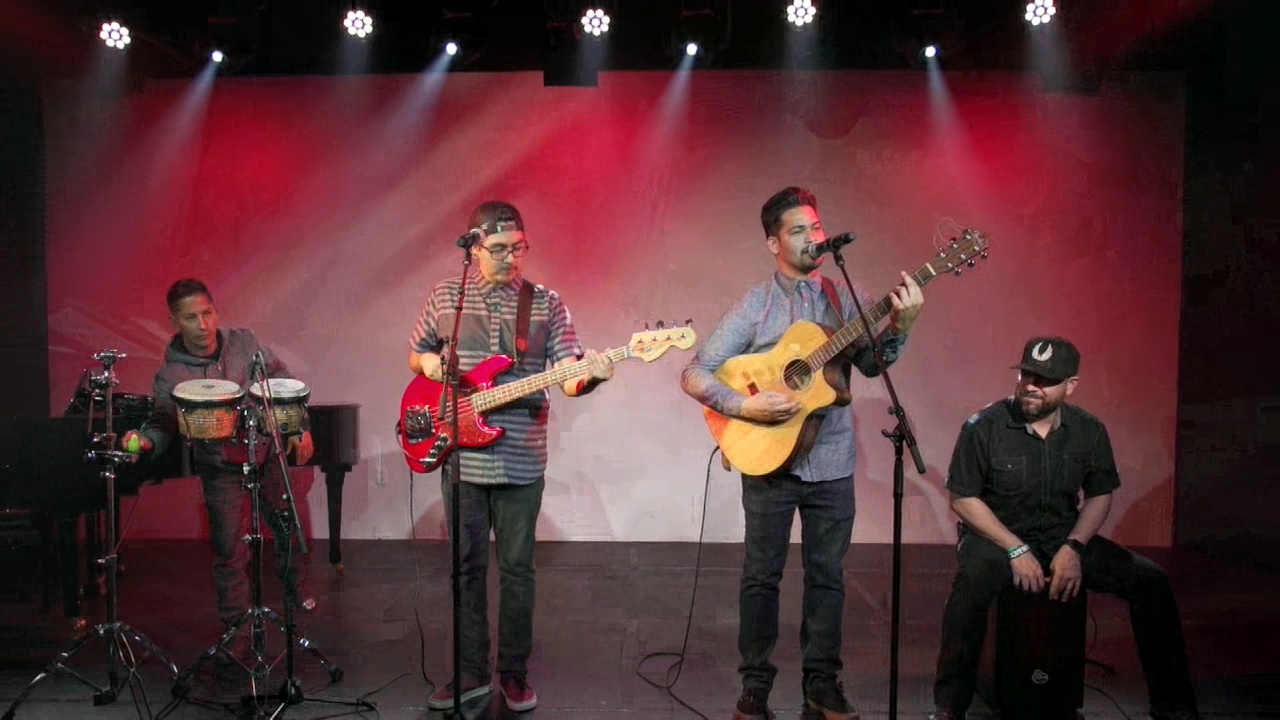 Arizona Band Fayuca Performs on Su Vida