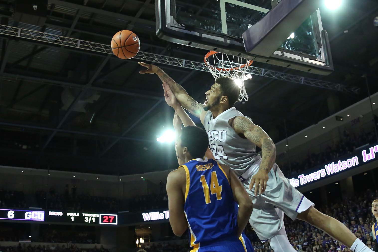 GCU's Keonta Vernon Gets Motivation from Coaches, Teammates & Grandma