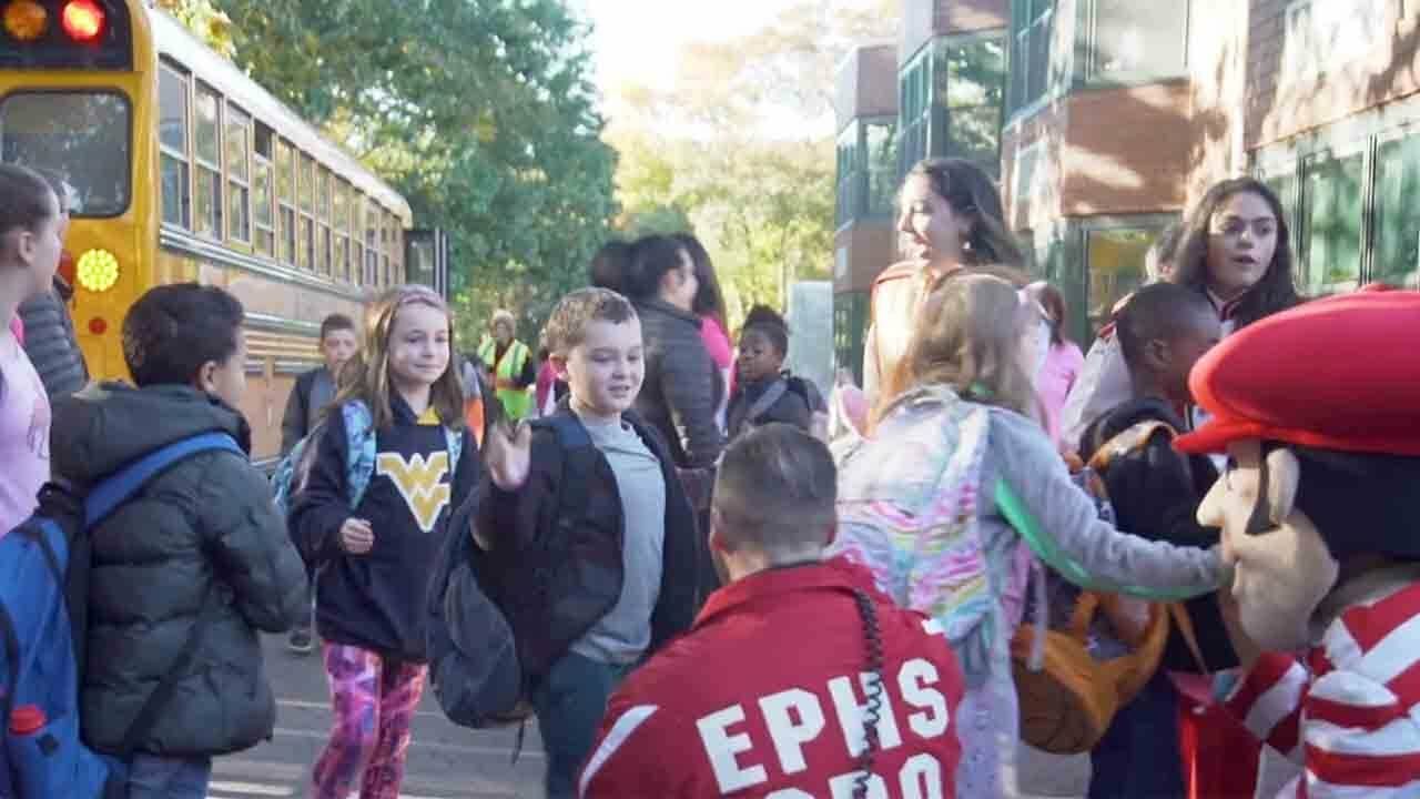 High Five Fridays Start the Day Off Right in East Providence - Yurview