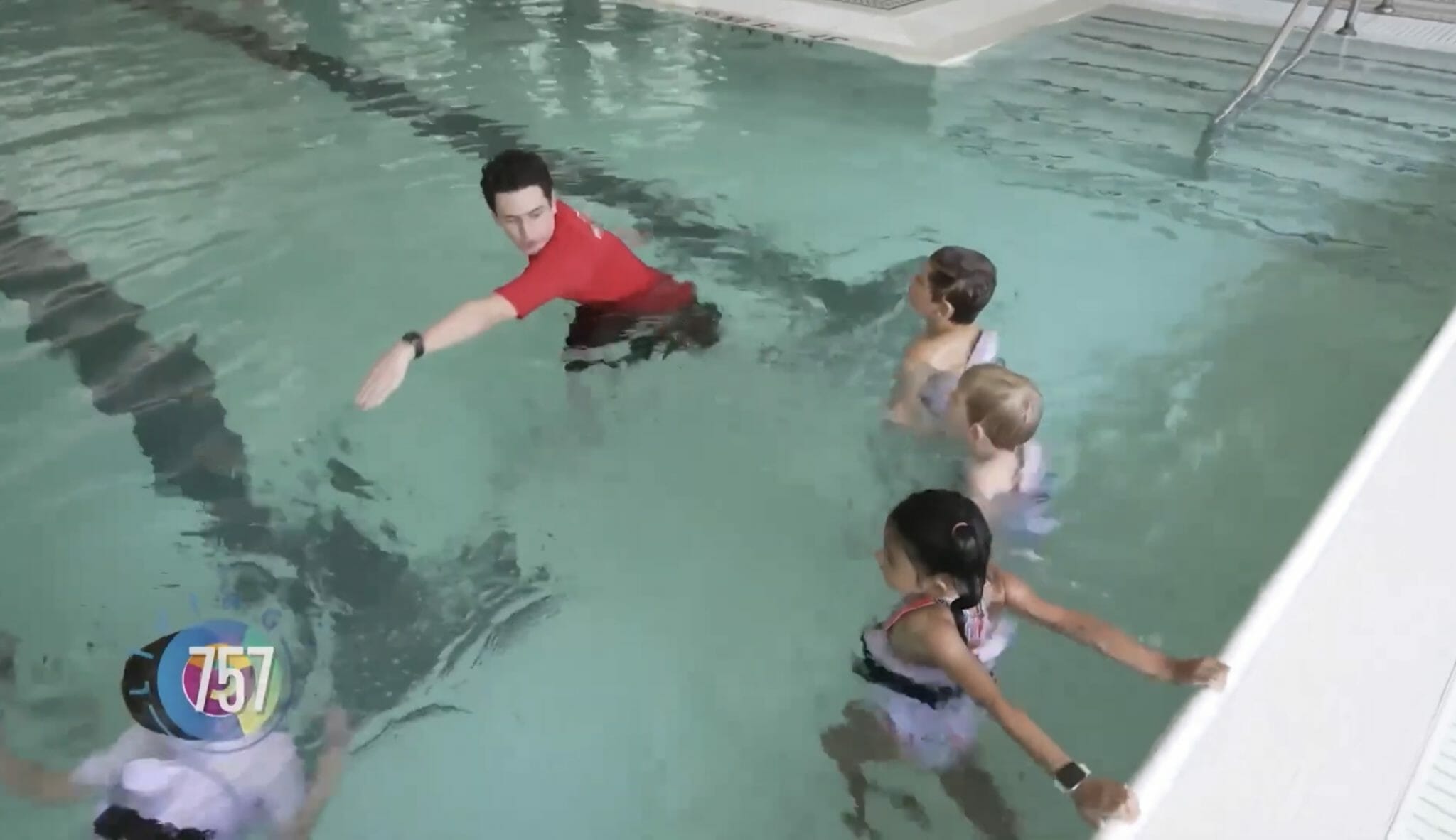 Patricia Learns How To Swim! - Yurview