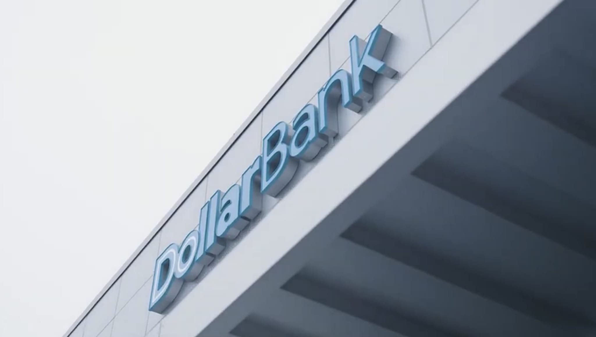 Dollar Bank Empowers the People - Yurview